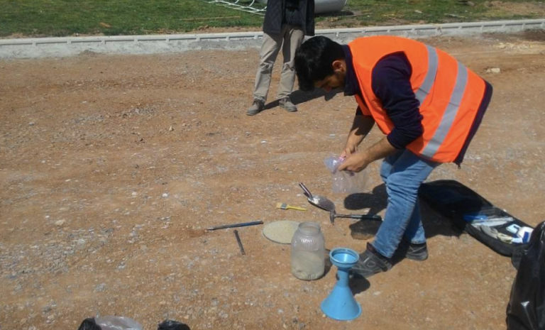 What equipment is needed for a Proctor compaction test? - Latex ...